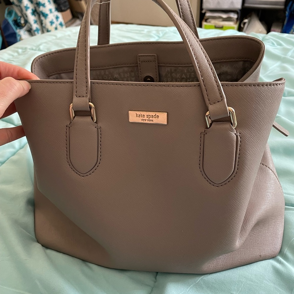Kate Spade Laurel Way Reese Satchel. - Gem